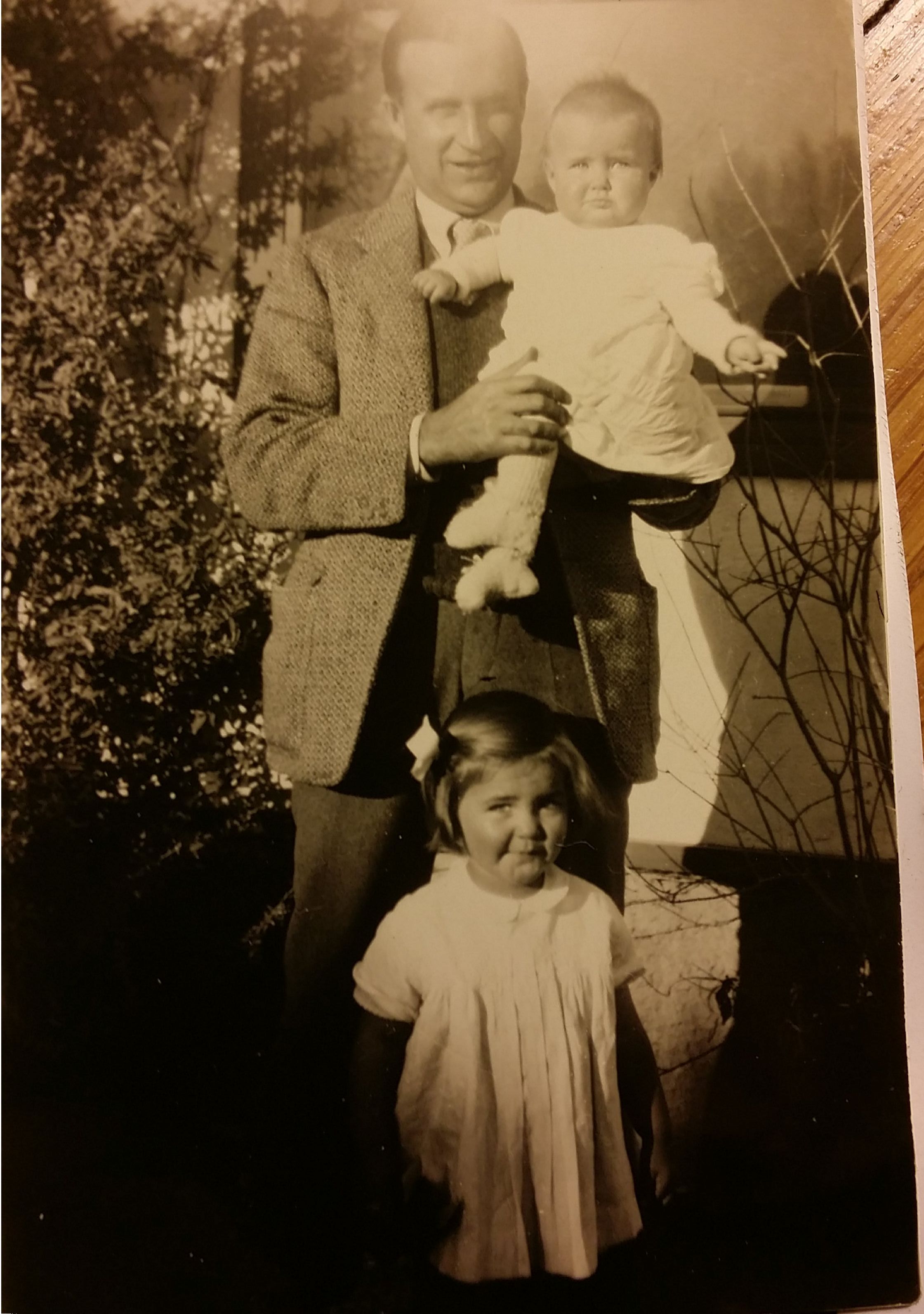 Alexandra Leigh-Hunt, daughter of Consul Henry Leigh Hunt, passes ...